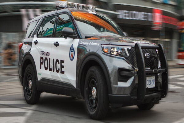 ਟੋਰਾਂਟੋ ਵਿਖੇ ਟੋਅ ਟਰੱਕ ਡਰਾਈਵਰਾਂ ਦੀ ਦੁਸ਼ਮਣੀ ਮੁੜ ਭੜਕੀ | Tow truck driver ...