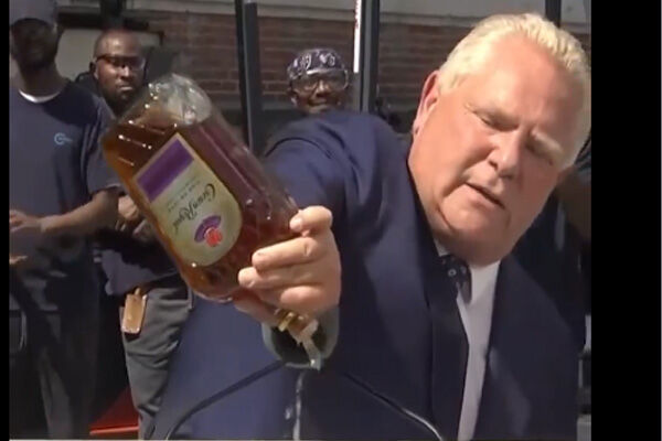 ਡਗ ਫ਼ੋਰਡ ਨੇ ਸ਼ਰਾਬ ਡੋਲ੍ਹ ਕੇ ਜ਼ਾਹਰ ਕੀਤਾ ਗੁੱਸਾ | Doug Ford expressed his ...