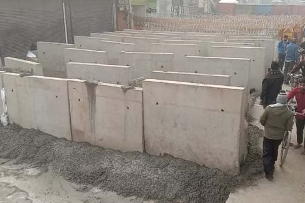 ਸ਼ੰਭੂ ਬਾਰਡਰ ’ਤੇ ਕਿਸਾਨਾਂ ਨੇ ਤੋੜੀ ਬੈਰੀਕੇਡਿੰਗ